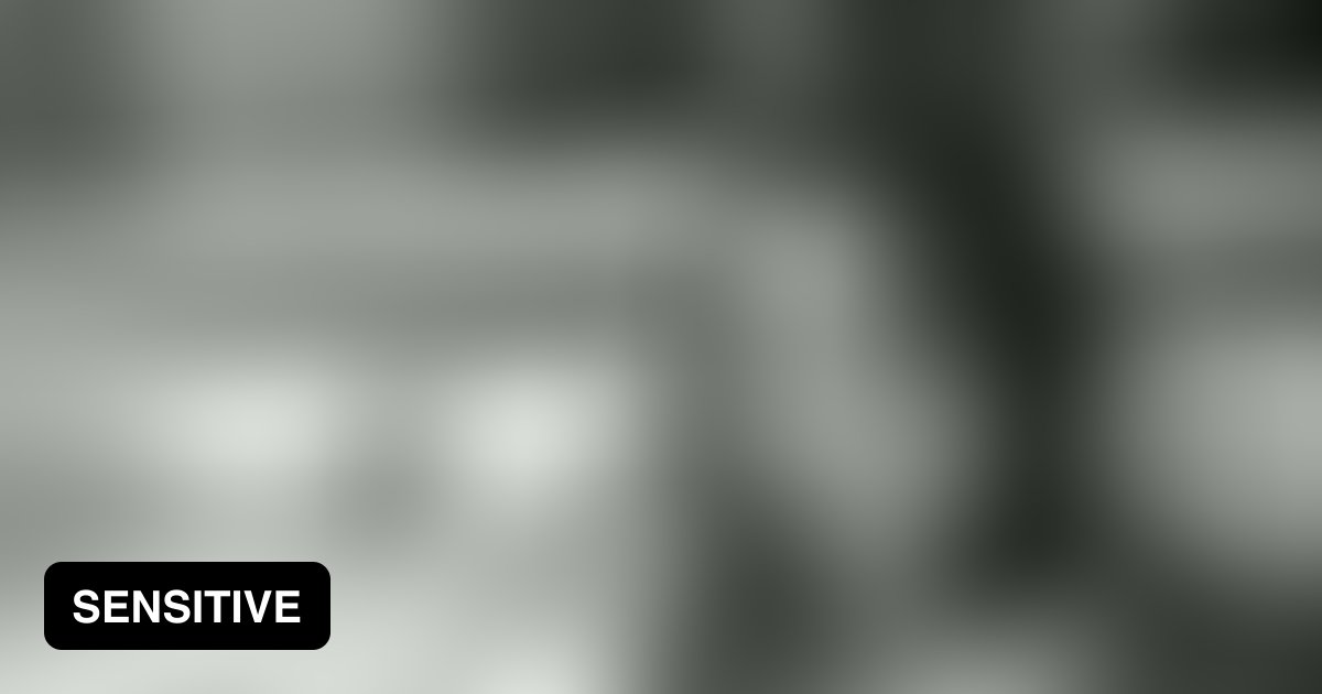 Realistic jiggle physics - 9GAG