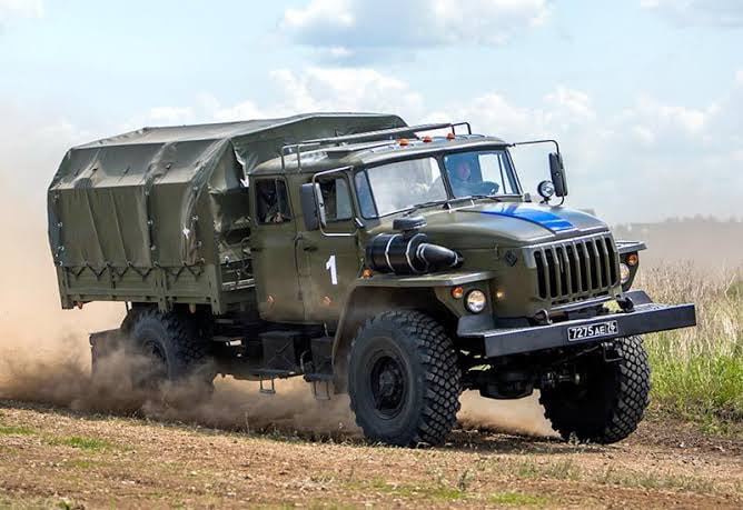 Ural 43206 4x4 Truck - 9GAG