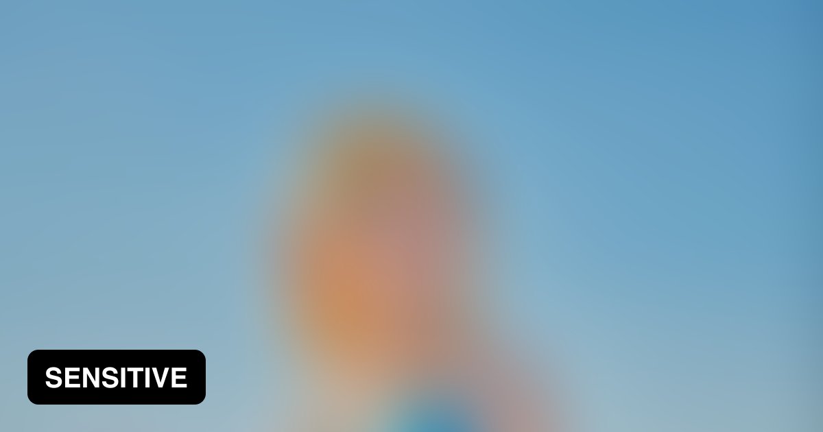 (aki_puff) Bikini Zelda - 9GAG