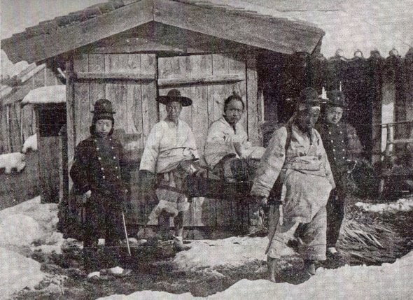 Jeon Bong-jun, a leader in Donghak peasant rebellion, arrested in 1894. He was affectionately ...