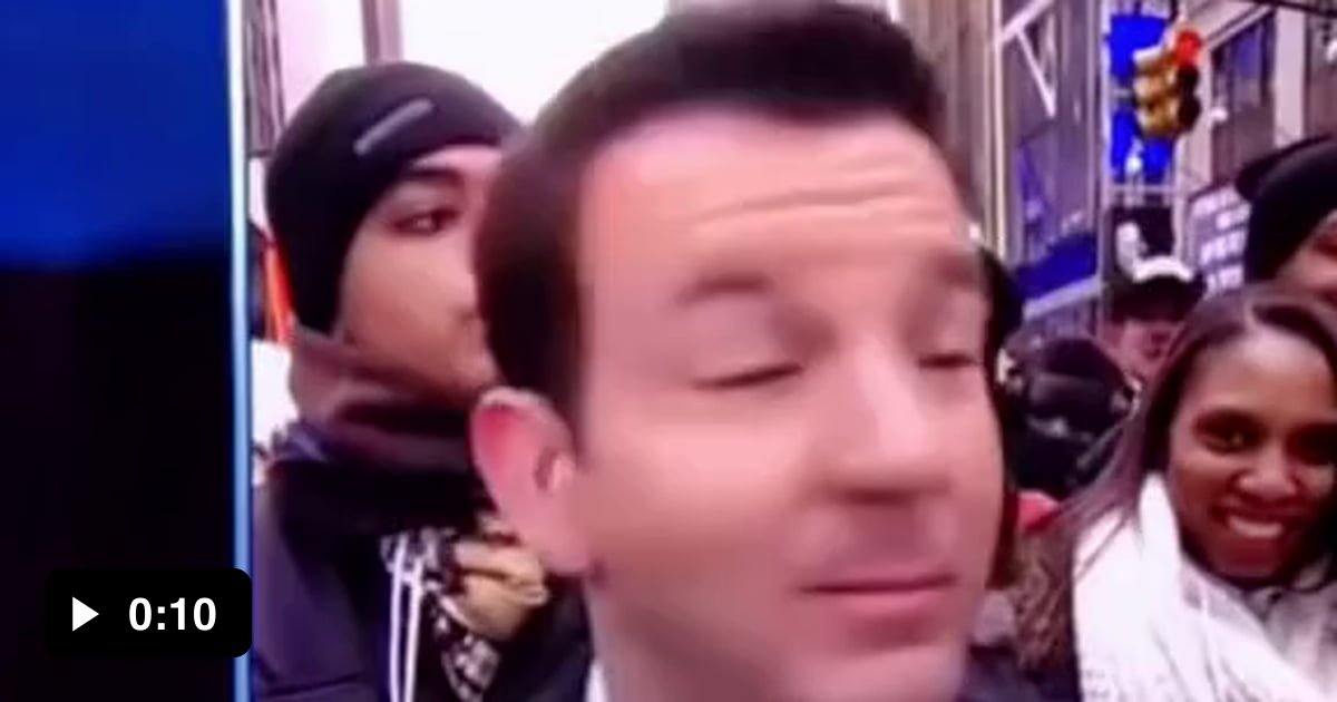 Eye-five causes pixelation - 9GAG