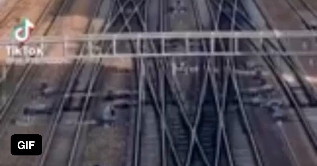 Not a train wreck - 9GAG