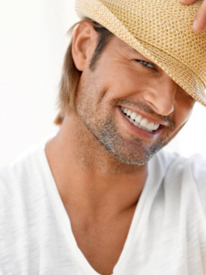 Josh Holloway's dimples - 9GAG