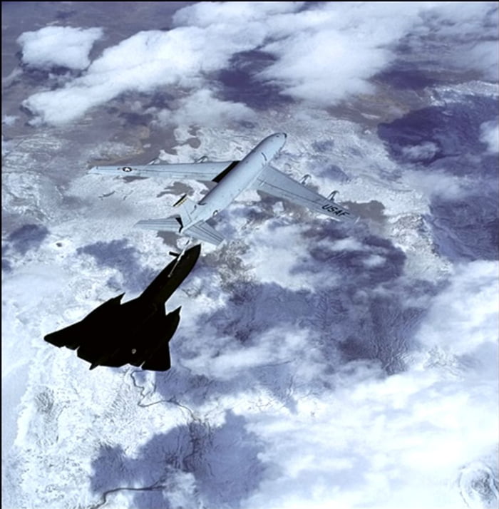 Rare photo of an SR-71 during refueling operation. - 9GAG