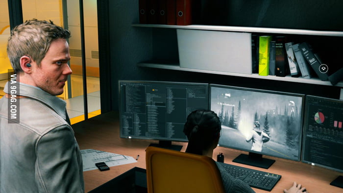 Caught a girl paying Alan Wake on Quantum Break - 9GAG