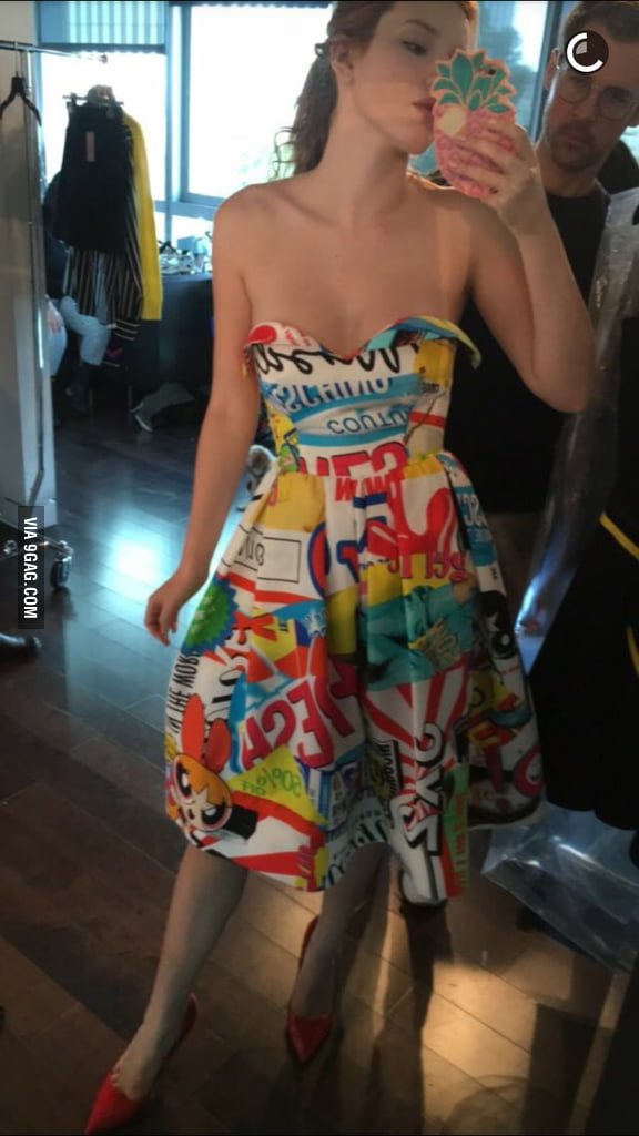 Bella Thorne - 9GAG