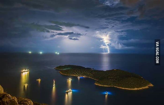 Beautiful storm - 9GAG