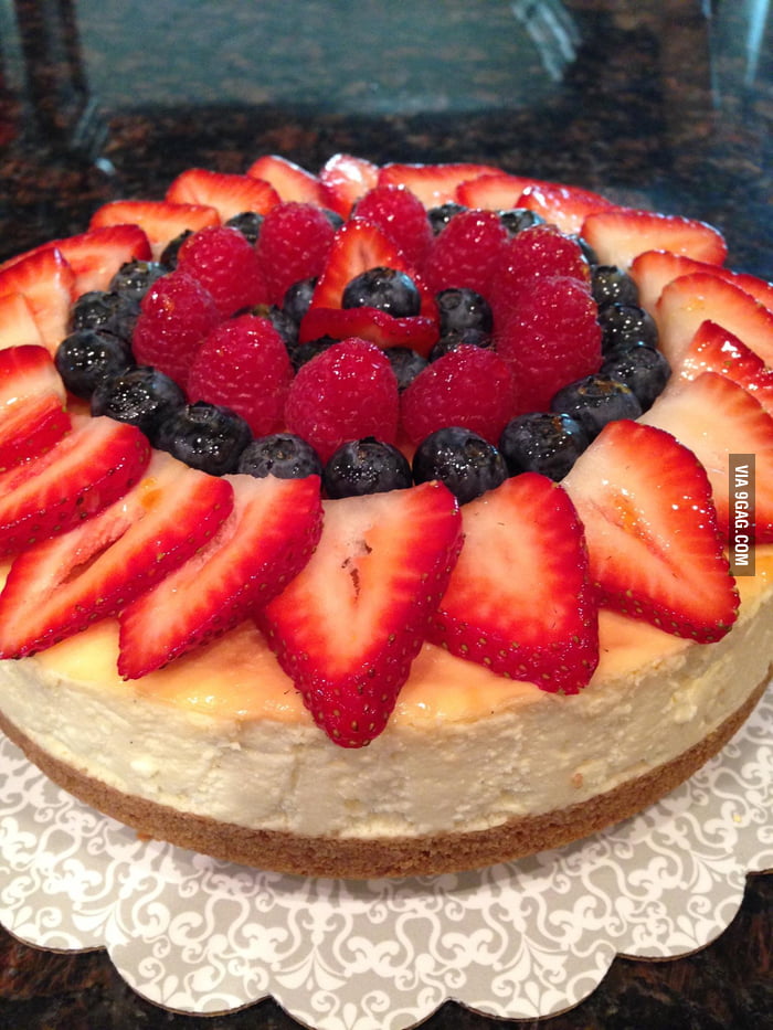My sister made me a vanilla cheesecake with raspberries, blueberries ...
