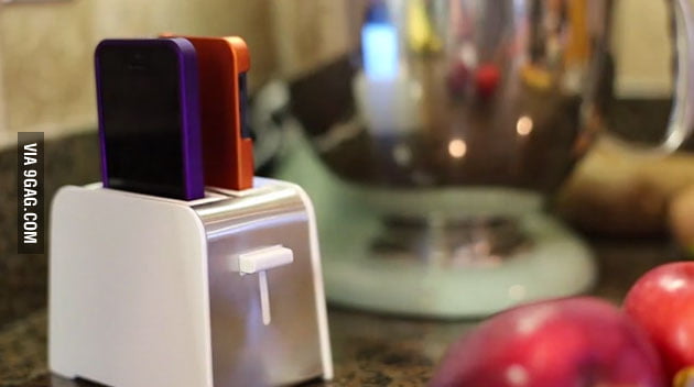 Toaster Charger - Phones popup when fully charged.. - 9GAG