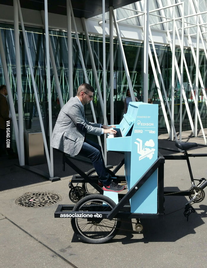 To the guy who saw a piano bike, I present you the Piano Tandem - 9GAG