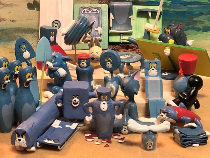 50 Shapes of Tom - 9GAG