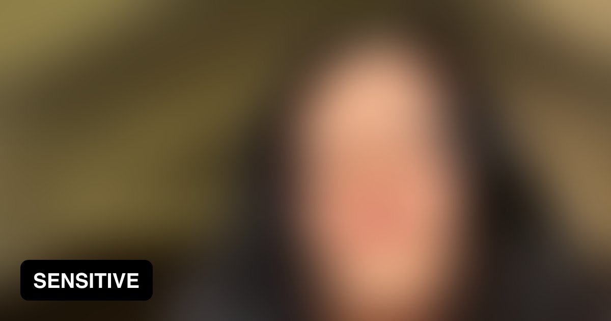 TiTle Less Hottie - 9GAG