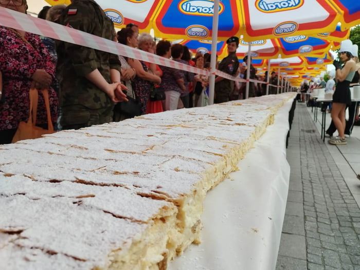 Witnessing an epic pastry creation - 9GAG