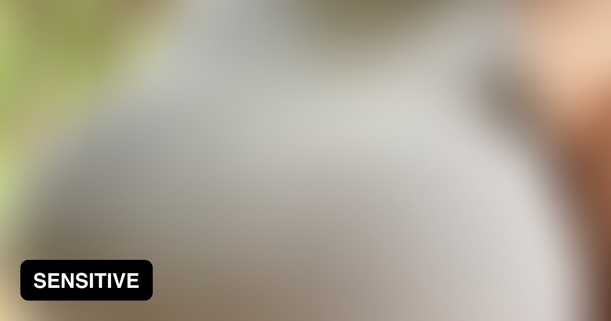 Gray tank top - 9GAG