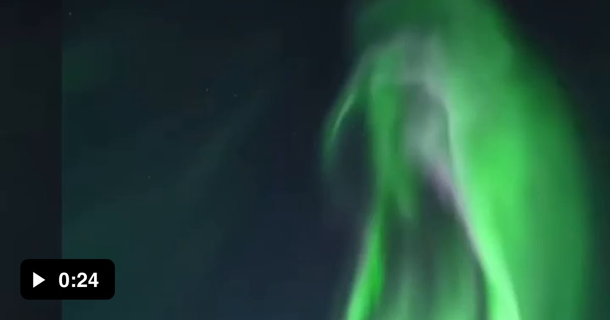 Aurora in full effect in Alaska - 9GAG