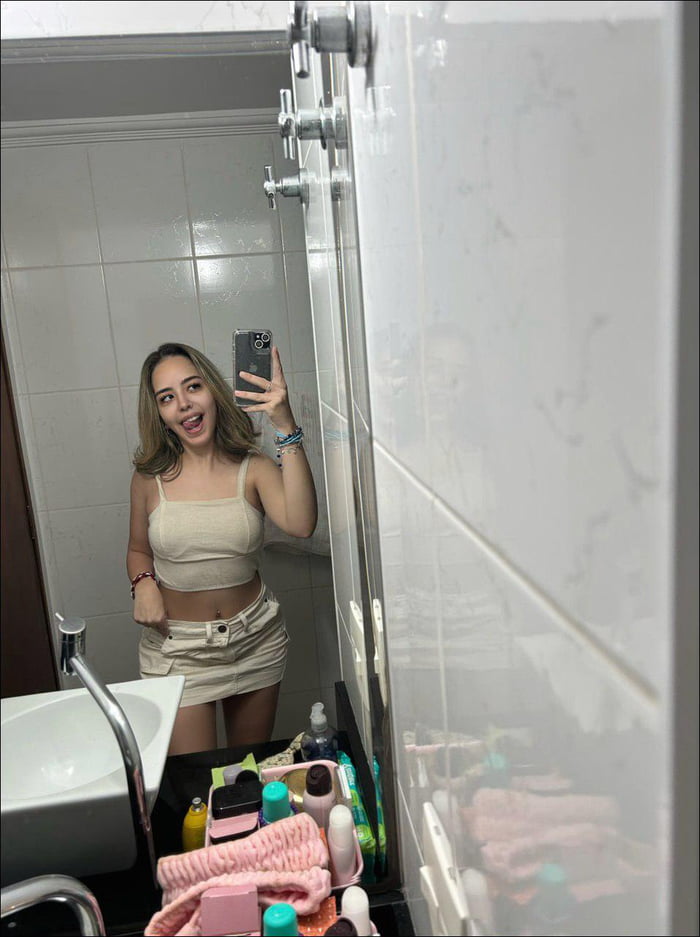 You should see me in this skirt but from the different angle - 9GAG