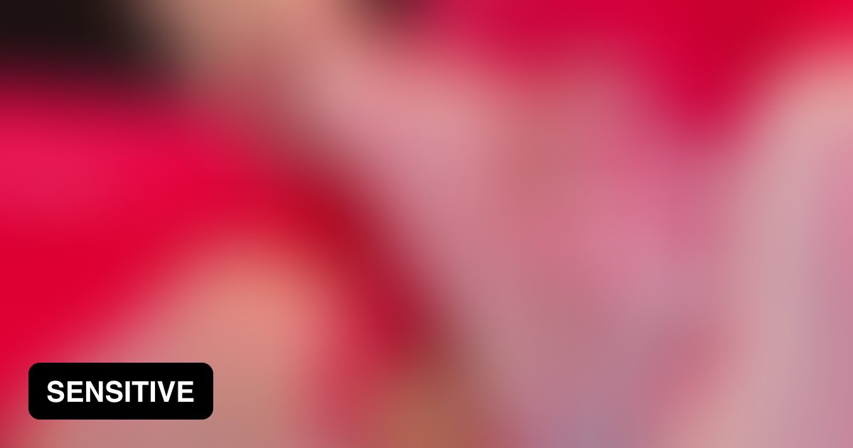 Spreads Her Legs - 9GAG