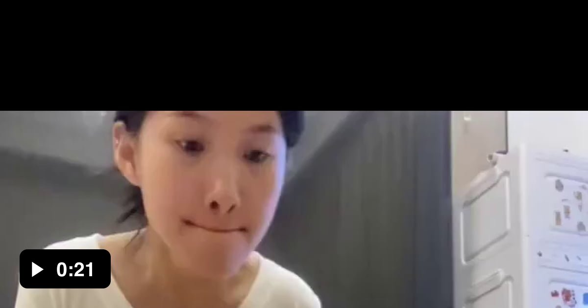 Find a woman that look at you like that woman look at her cat - 9GAG