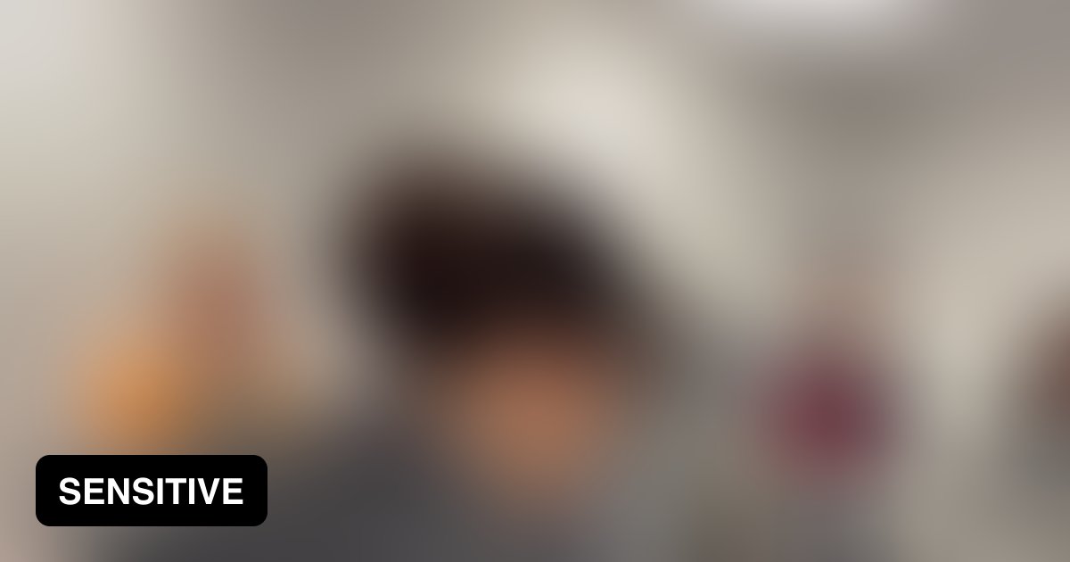 I have no idea what's going on, but this is intense. - 9GAG