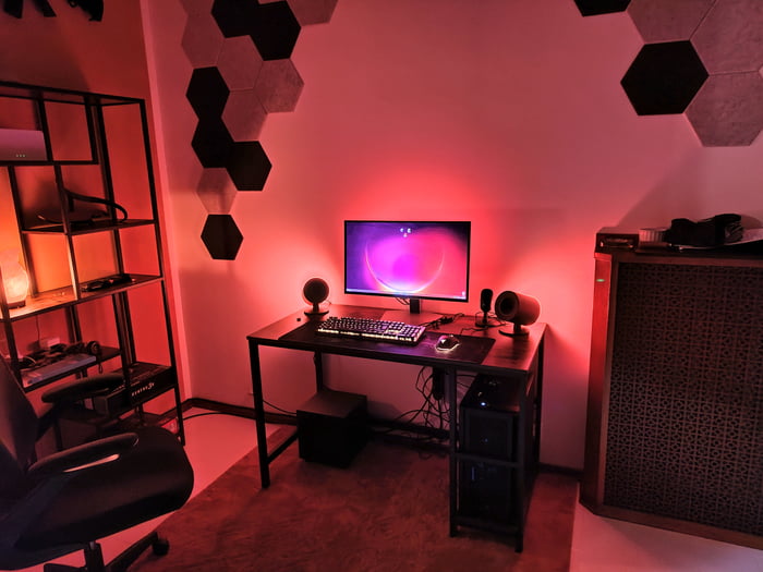 After 12 years without a desktop computer I saved 3600 euros and they are all in this picture ...