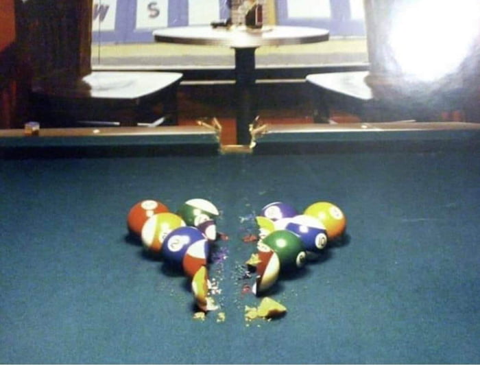 This is how Chuck Norris breaks the rack. - 9GAG