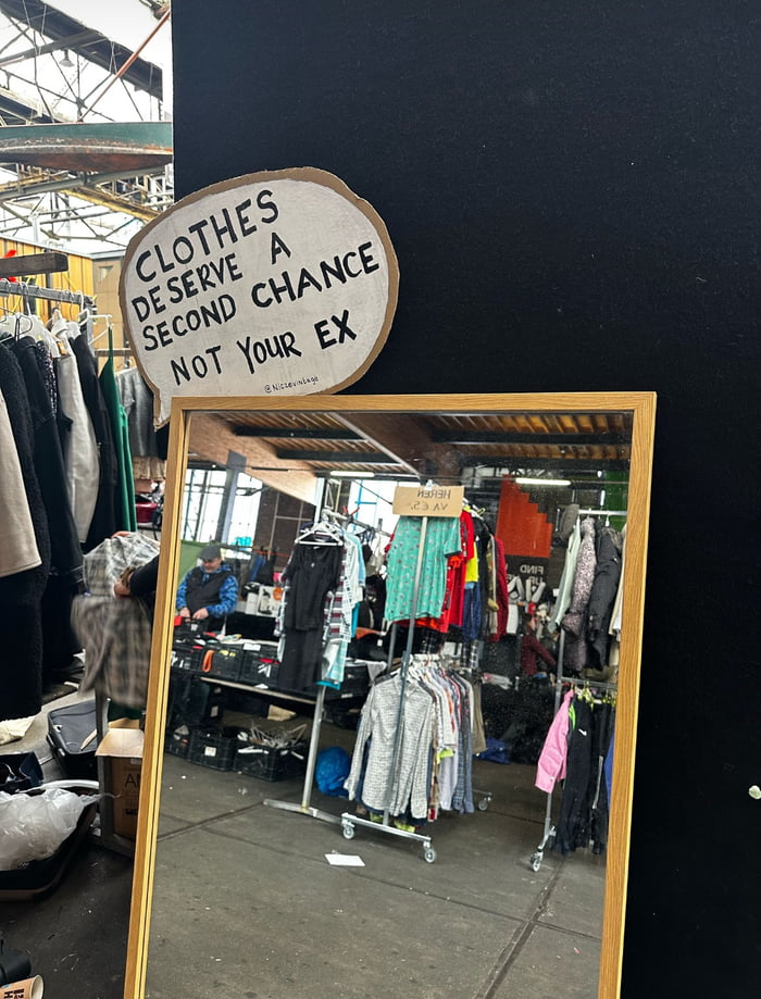 When love is broken. Better to replace it that to fix it - 9GAG