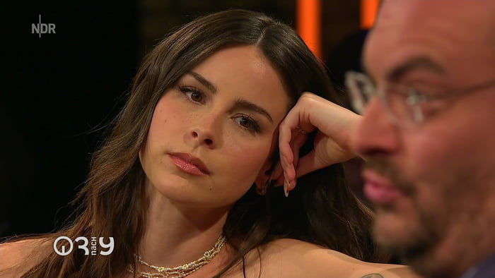 Lena Meyer-Landrut - 9GAG