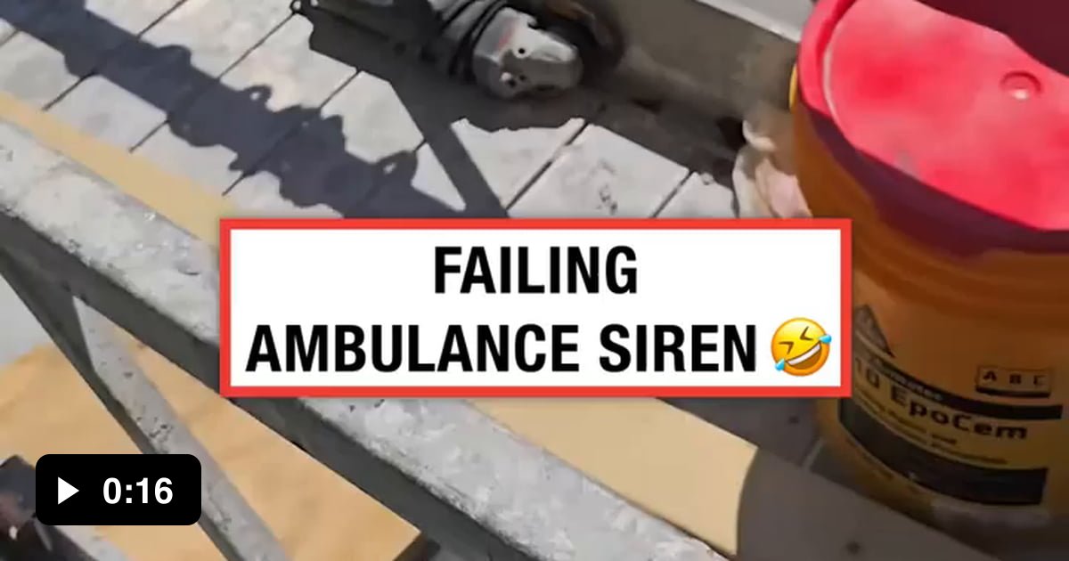 When your siren breaks, it’s time to improvise - 9GAG