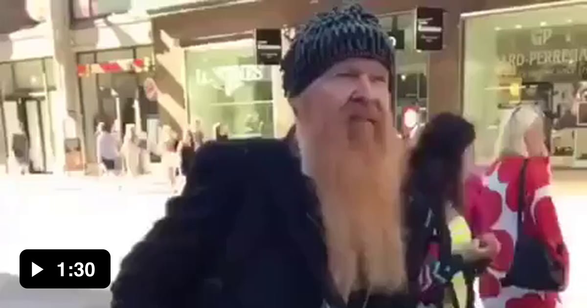 The funny part is, they have no idea that’s ZZ Top’s Billy Gibbons. - 9GAG