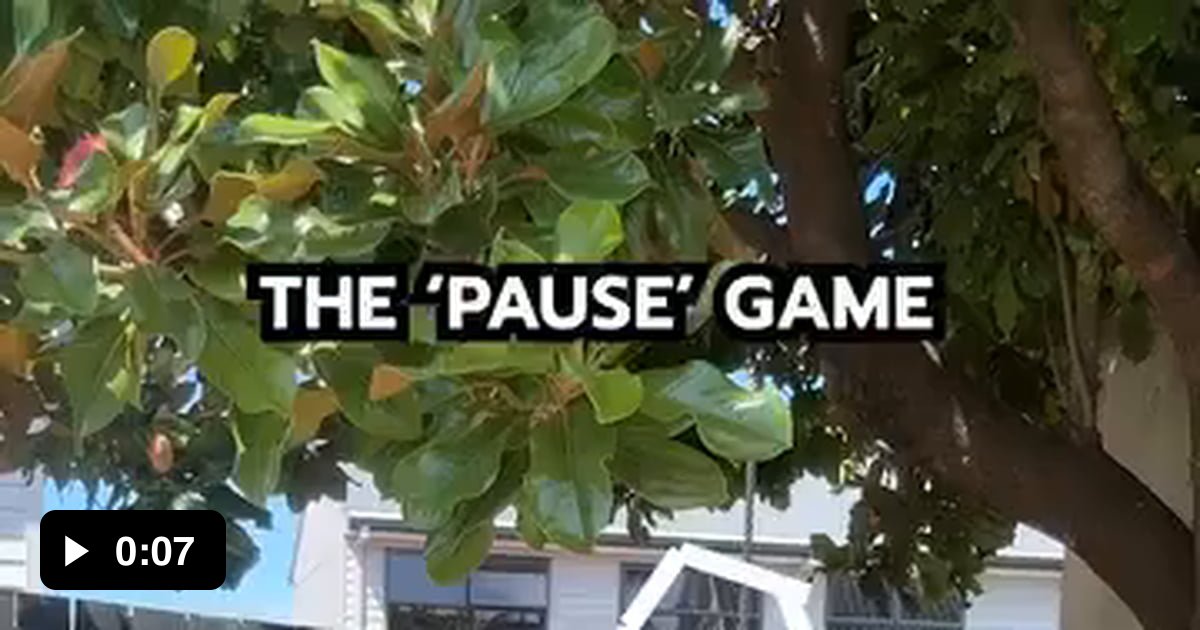The "Pause" Game - 9GAG