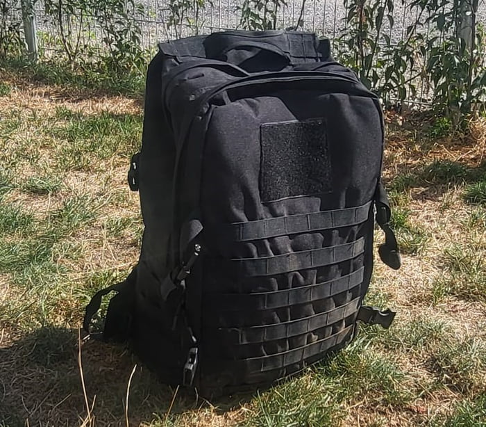 I got your backpack - 9GAG