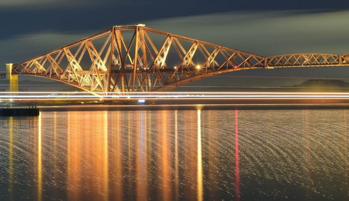 Forth Bridge at Night. - 9GAG