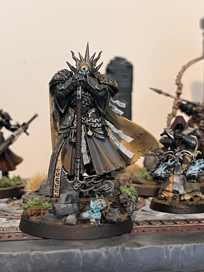 Lord-Terminos in repose after work - 9GAG