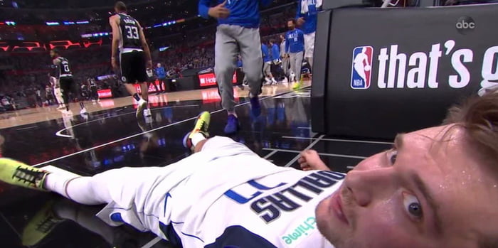 When your parents enter your room without knocking - 9GAG