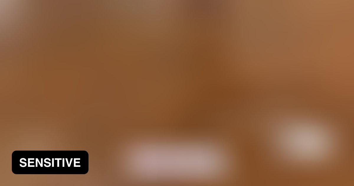 Sydney Sweeney’s huge tits bouncing - 9GAG