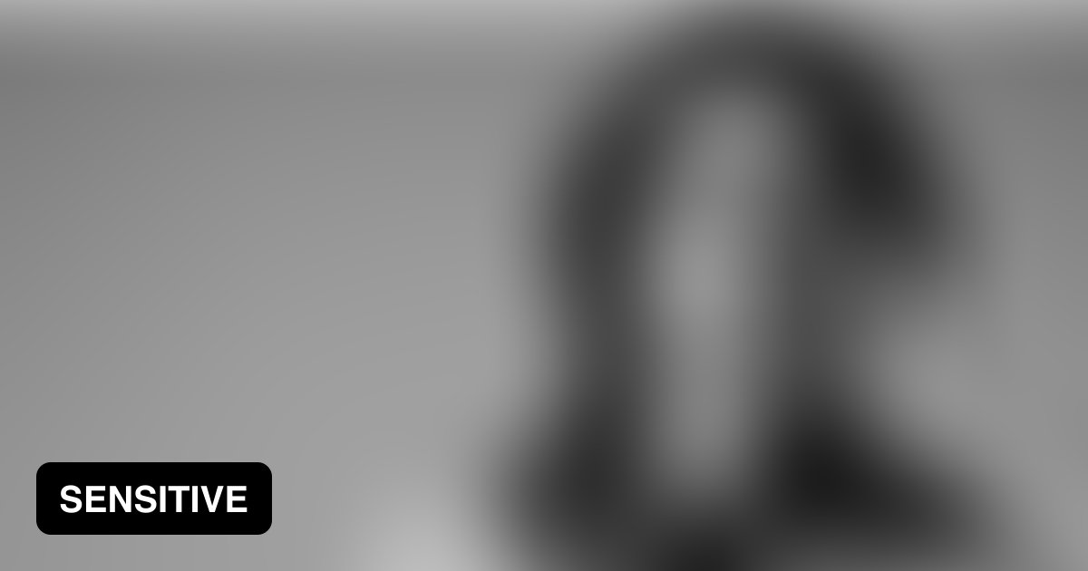 Adriana Fenice. Sheesh... - 9GAG