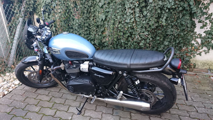 It's good to be back on two wheels! Have a safe rider brother's! - 9GAG