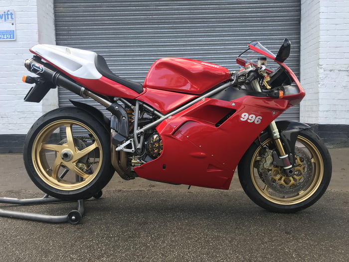 The Ducati 996s, first released in 1999 is still the most beautiful ...