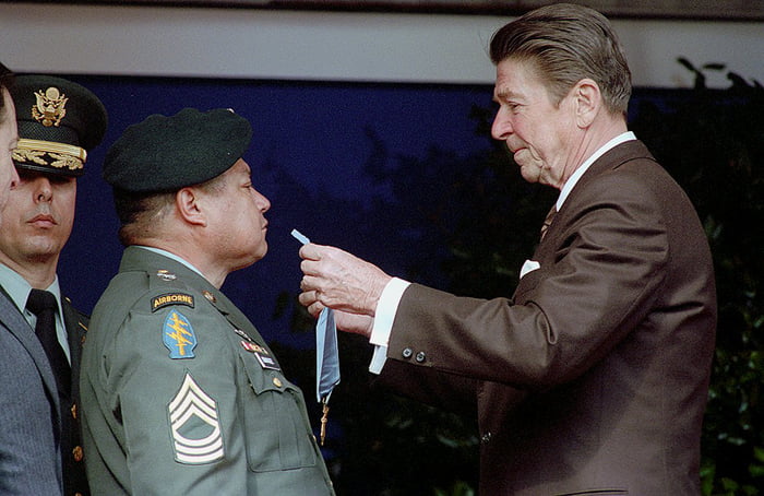 Ronald Reagan awards the Medal of Honor to Roy Benavidez for his actions near Lộc Ninh, South ...