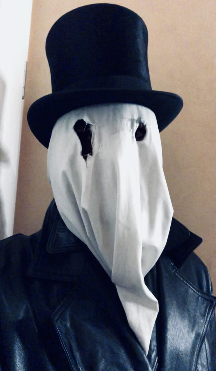 The Ripper is out to hunt assassins ! Is the mask shape good ? Gonna ...