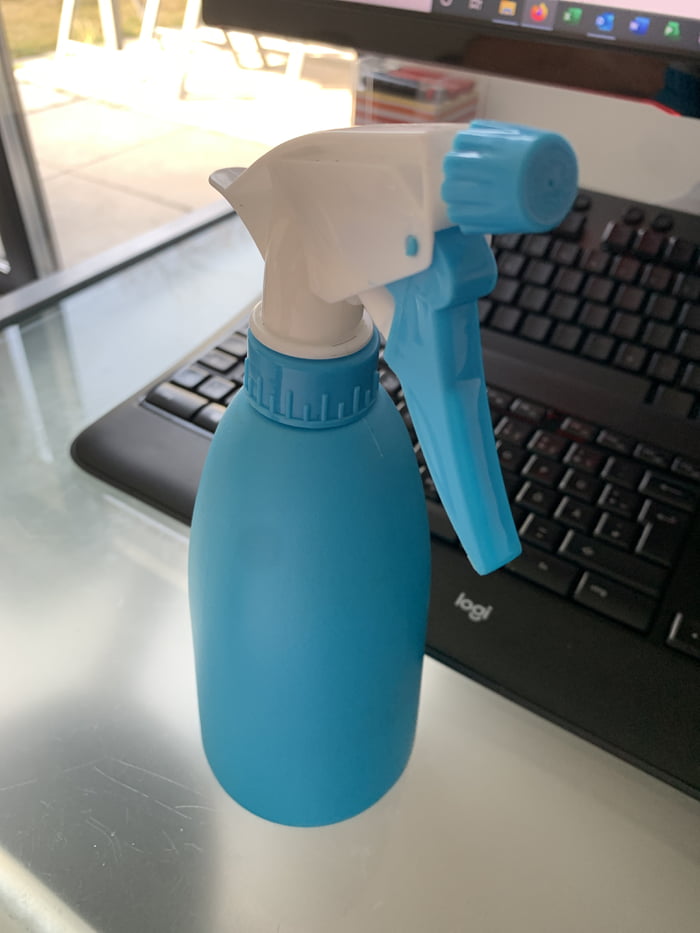 Here is a cool tip for you airbrush. Buy yourself a spray bottle with a ...