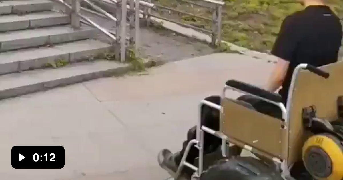 Gyroscope controlled wheelchair - 9GAG