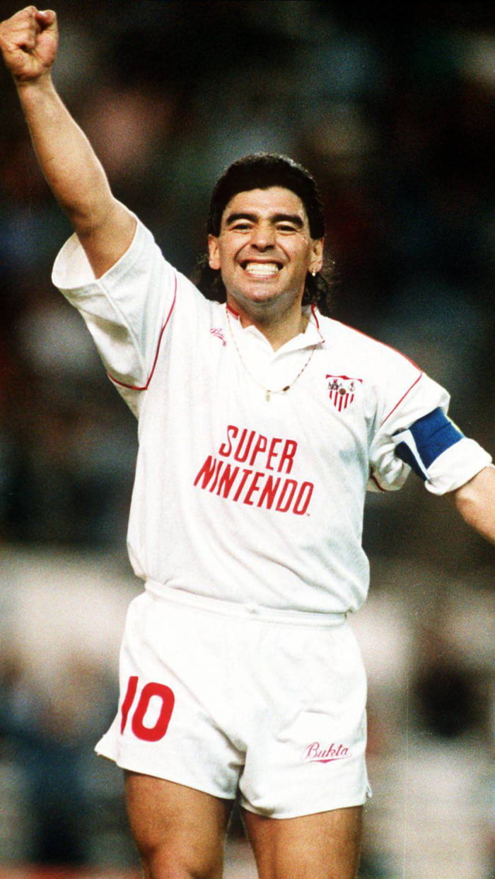 Maradona with super nintendo sponsor - 9GAG