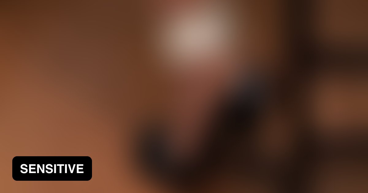 That's some sexy rope work(Kelly Brannigan AKA Charlie Royce) - 9GAG