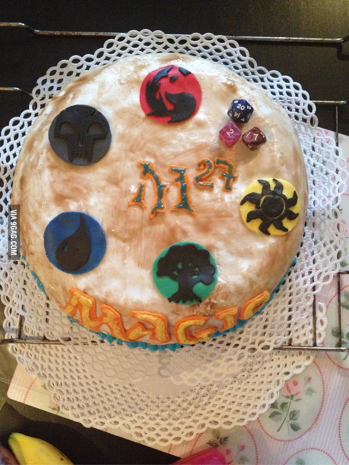 Magic the Gathering Cake - 9GAG