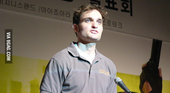 Jess Cliffe, the "voice of Counter-Strike". - 9GAG