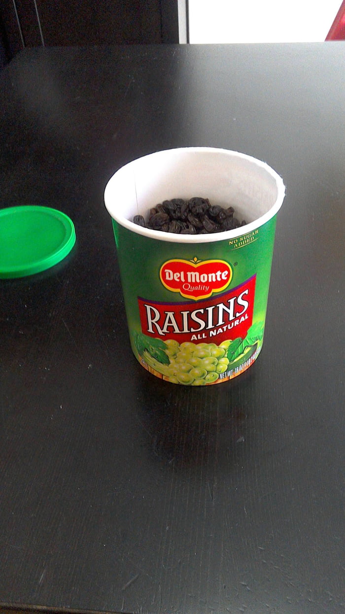 For some reason, I expected yellow raisins - 9GAG