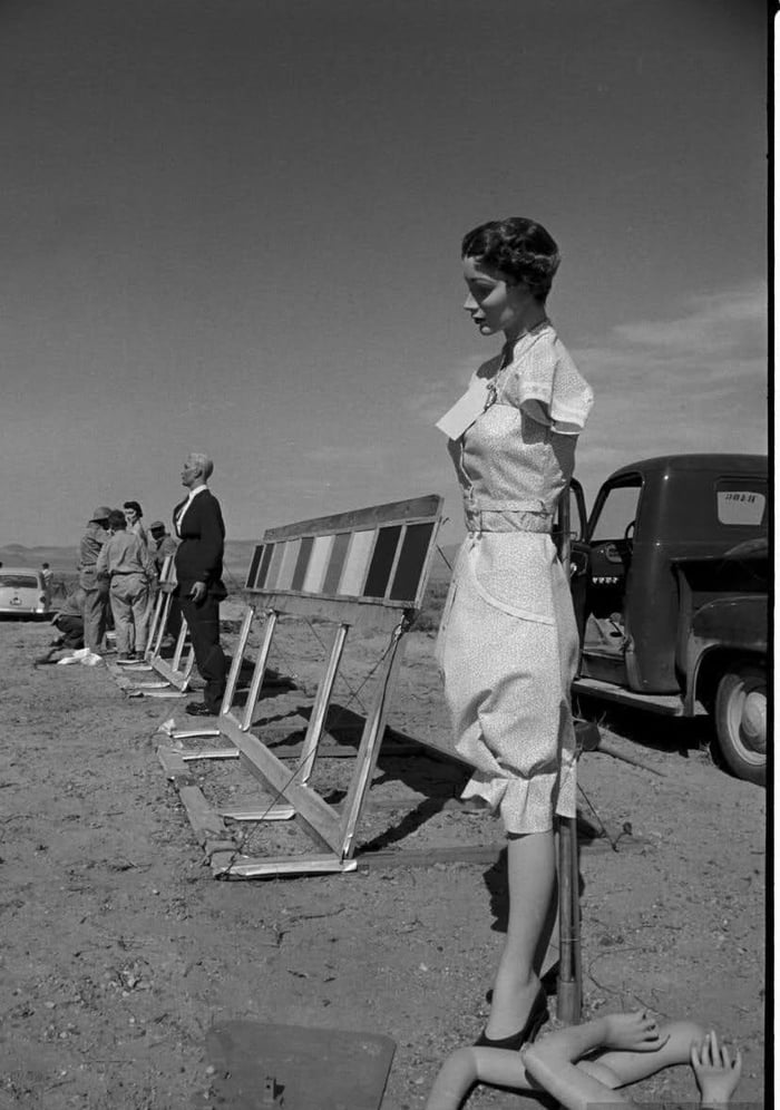 Nuclear Test Site Mannequins - 9GAG