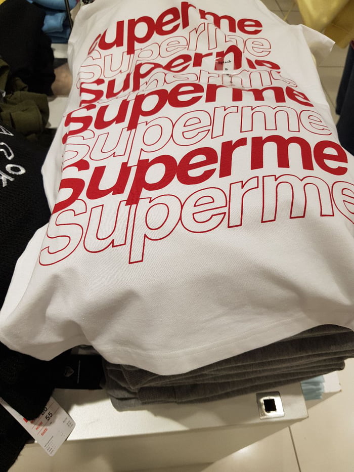 Fake Supreme - 9GAG