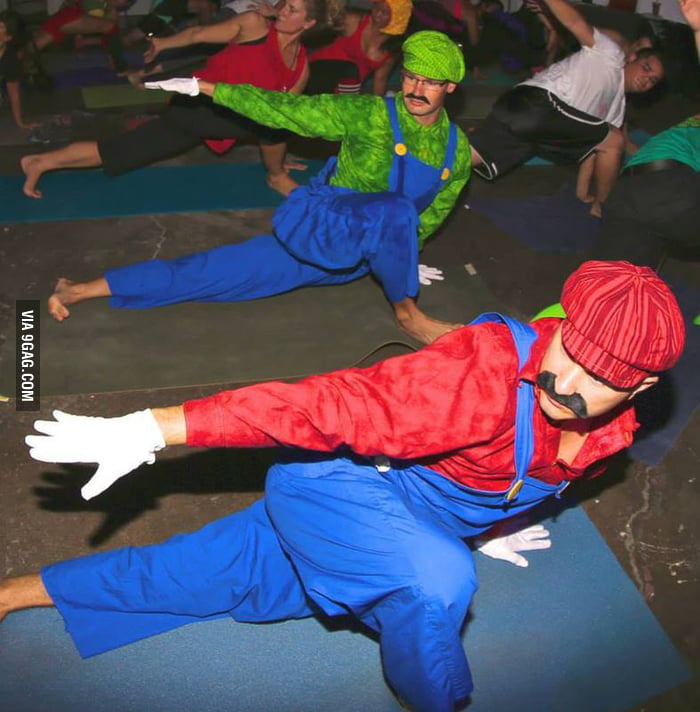 Mario and Luigi Doing Yoga - 9GAG